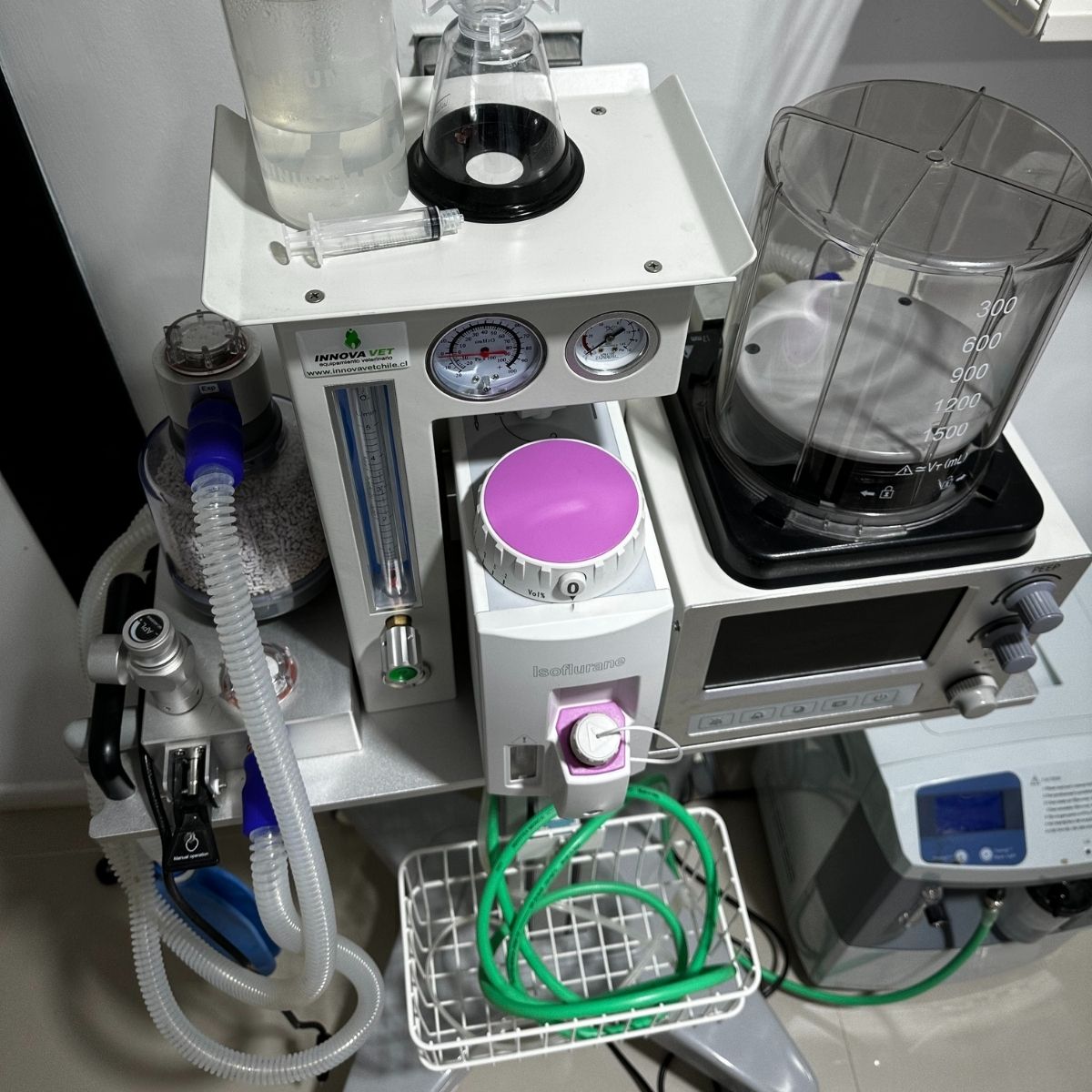 EQUIPO DE ANESTESIA INHALATORIA – Innovavet Chile